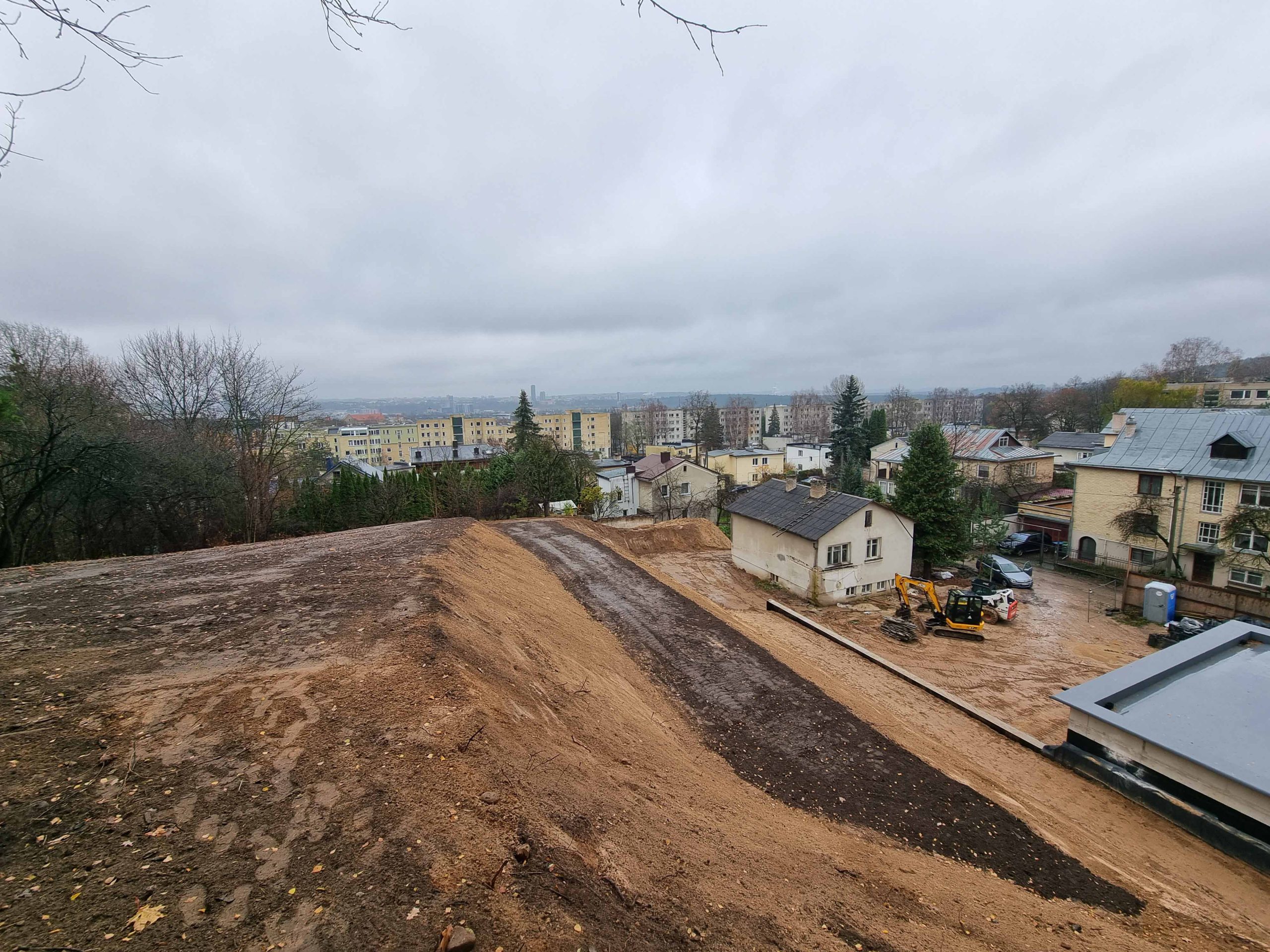 Šlaitų formavimas - Žemės kasimo darbai ir krovinių pervežimas ...